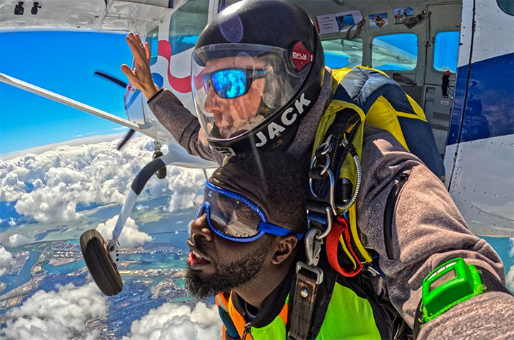 2 zones de saut en parachute : Le Havre / Étretat et Le Mont-Saint ...